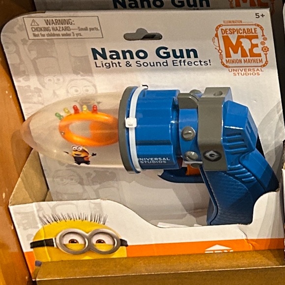 Toys | Universal Studios Parks Despicable Me Minion 6 Light Sound Nano ...